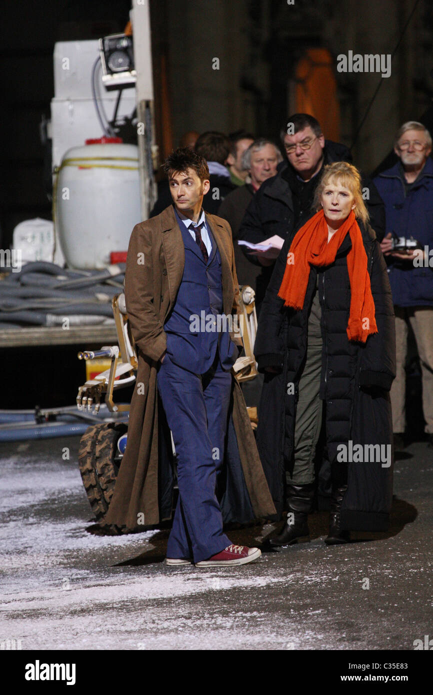 David Tennant and Lindsay Duncan filming a 'Doctor Who' special Wales ...