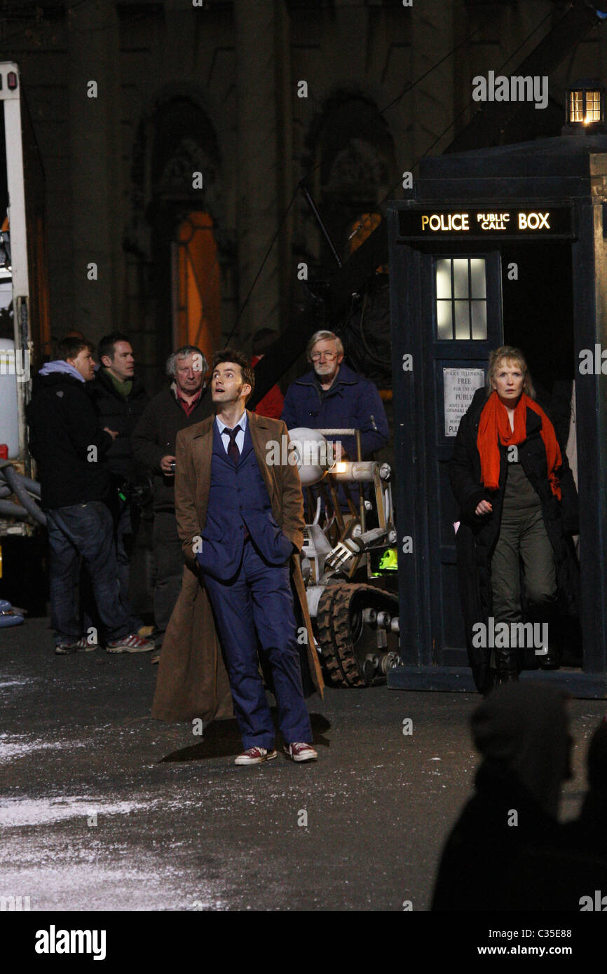 David Tennant and Lindsay Duncan filming a 'Doctor Who' special Wales ...