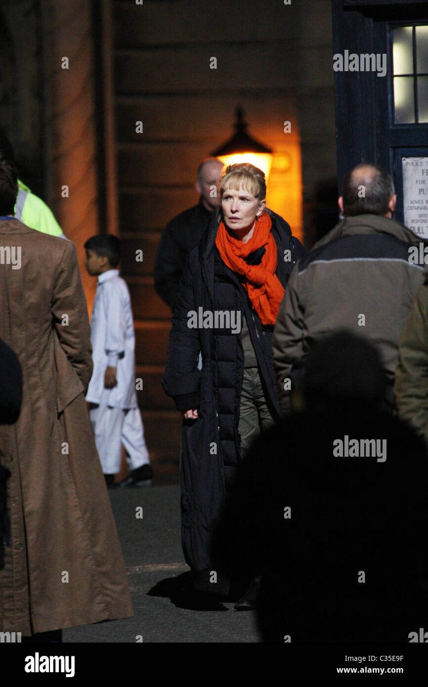 Lindsay Duncan filming a 'Doctor Who' special Wales, England - 27.02.09 ...