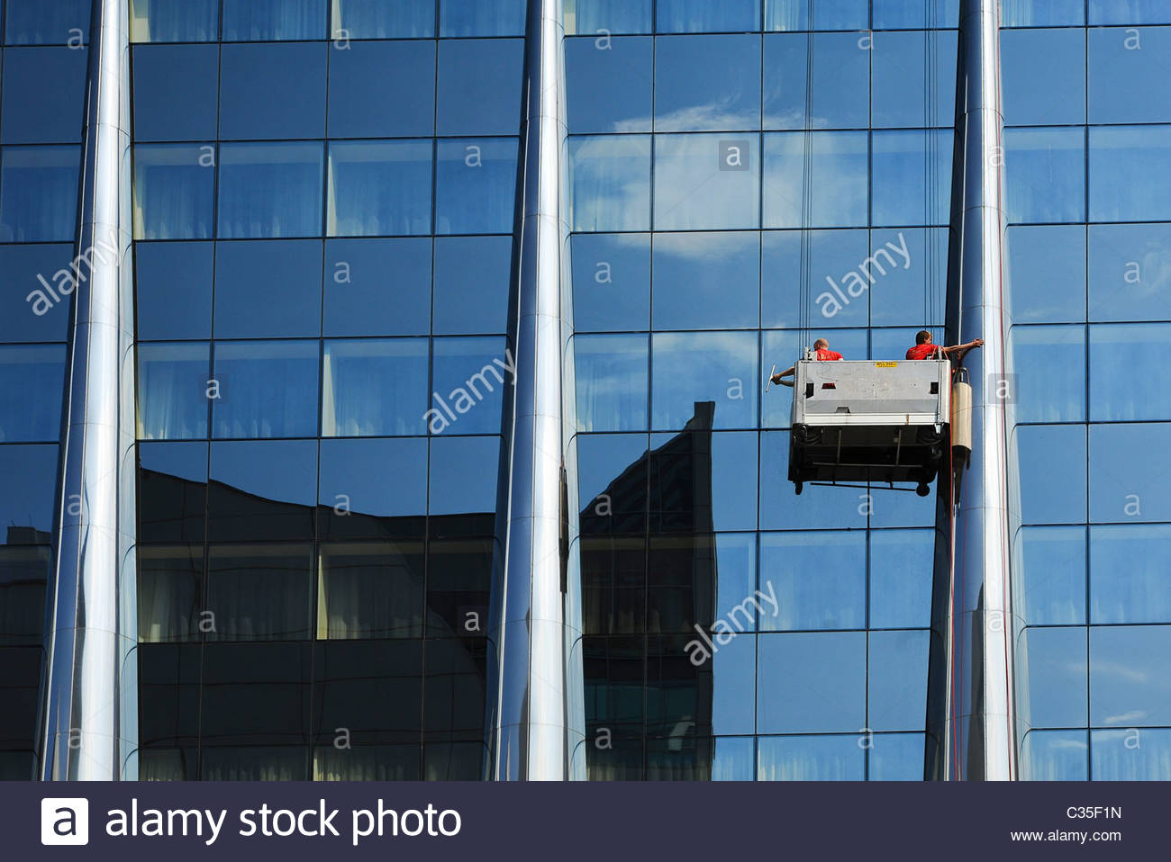 Swing Stage Stock Photos & Swing Stage Stock Images - Alamy