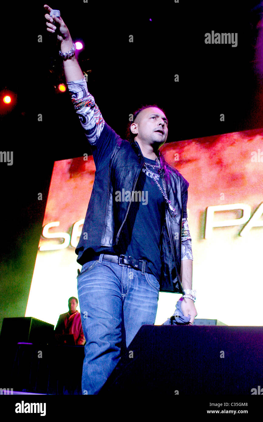 Sean Paul Live Your Life Concert with T.I. and Friends at the American ...