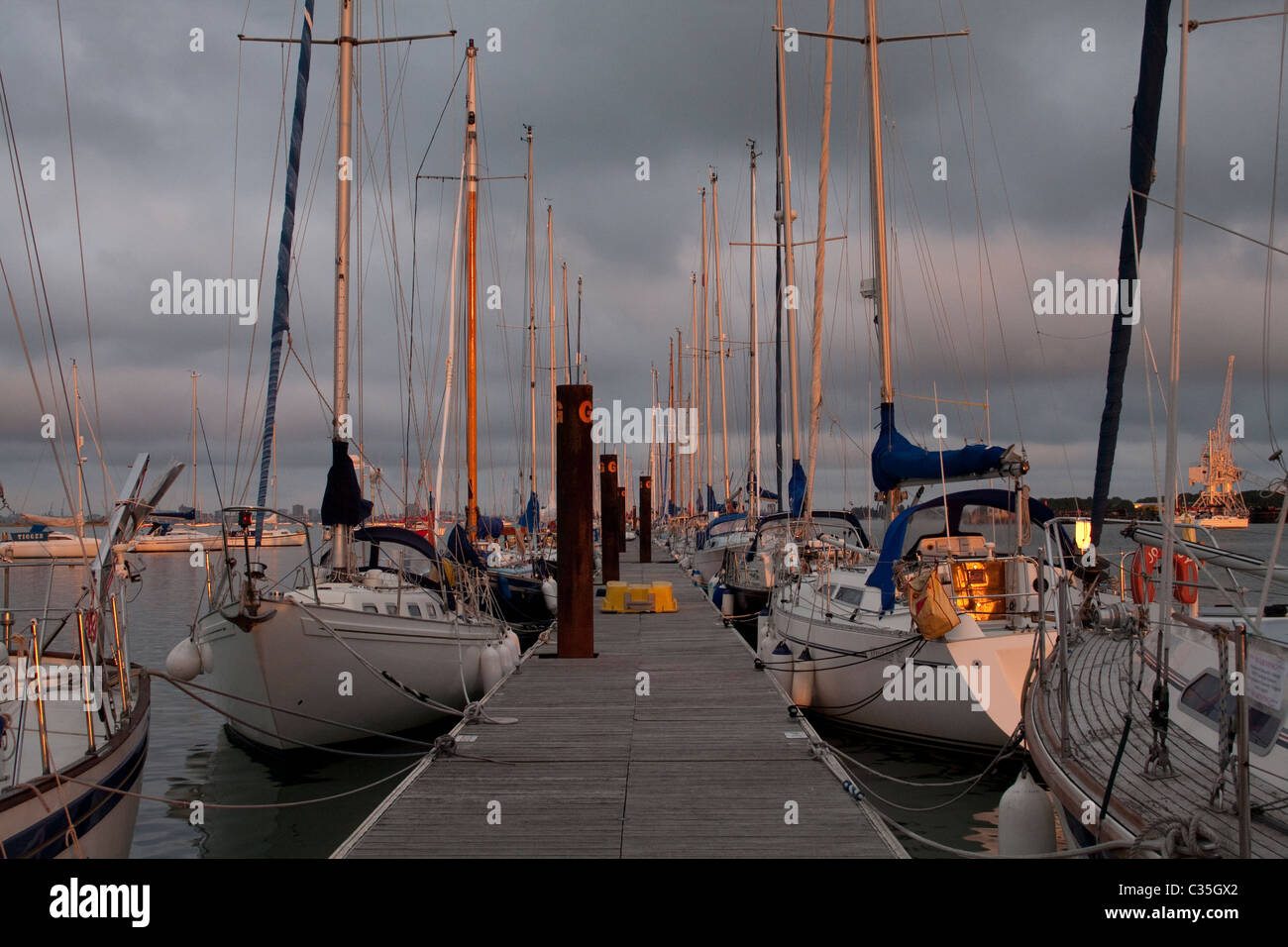 River Pontoon and Sailing Boats Yachts Stock Photo - Alamy
