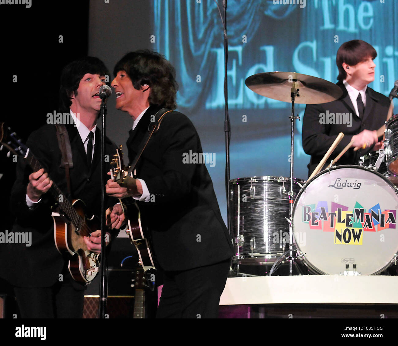 Beatlemania hi-res stock photography and images - Alamy