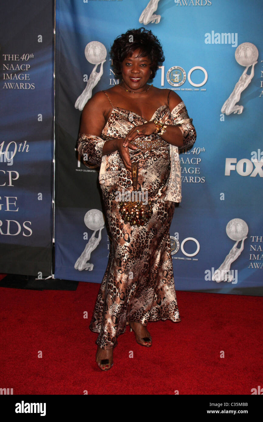 Loretta Devine 40th NAACP Image Awards held at the Shrine Auditorium - Arrivals Los Angeles ...