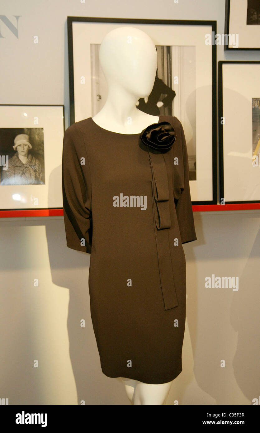 Mercedes-Benz IMG New York Fashion Week Fall 2009 - Vittadini ...