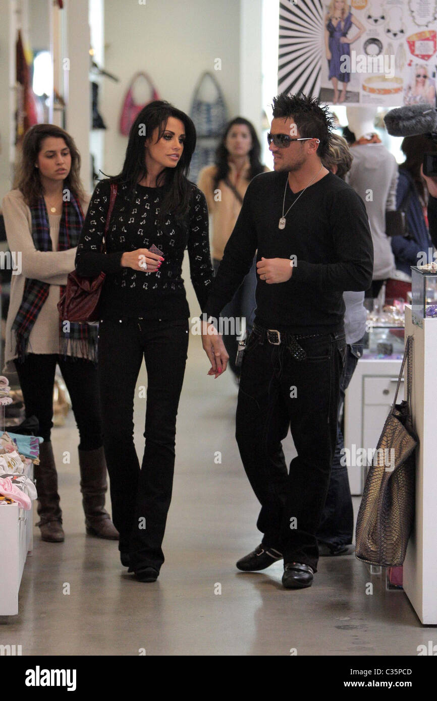 Katie Price aka Jordan and Peter Andre seen shopping together at the ...