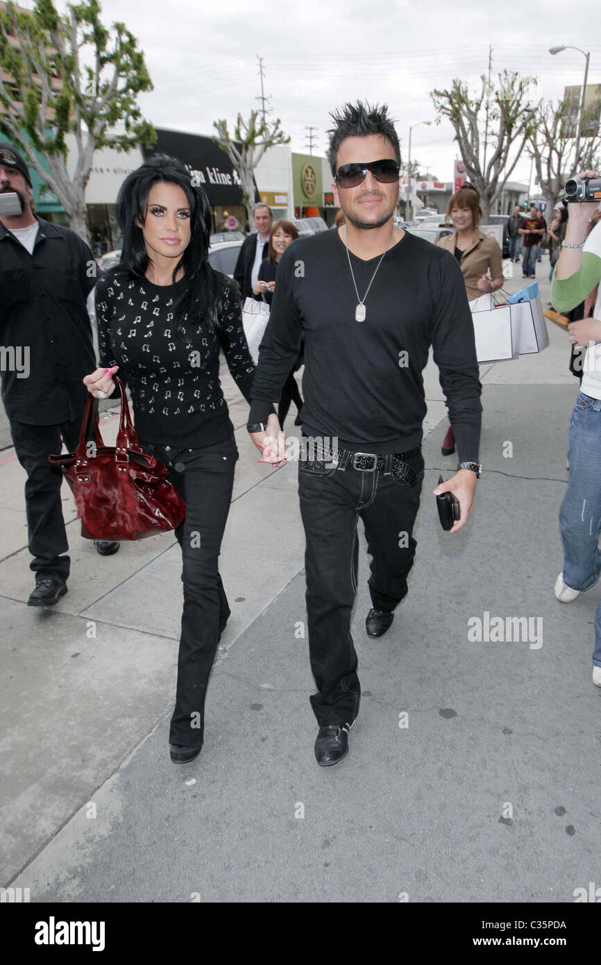 Katie Price aka Jordan and Peter Andre seen shopping together at the ...