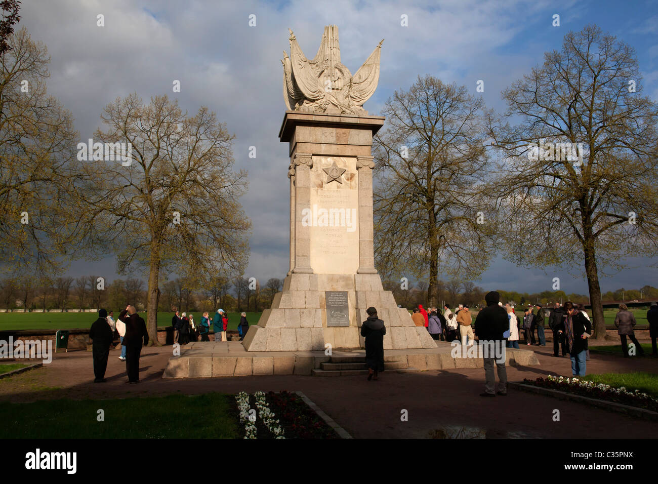 A monument where US troops met Soviet troops during WW2 Stock Photo - Alamy
