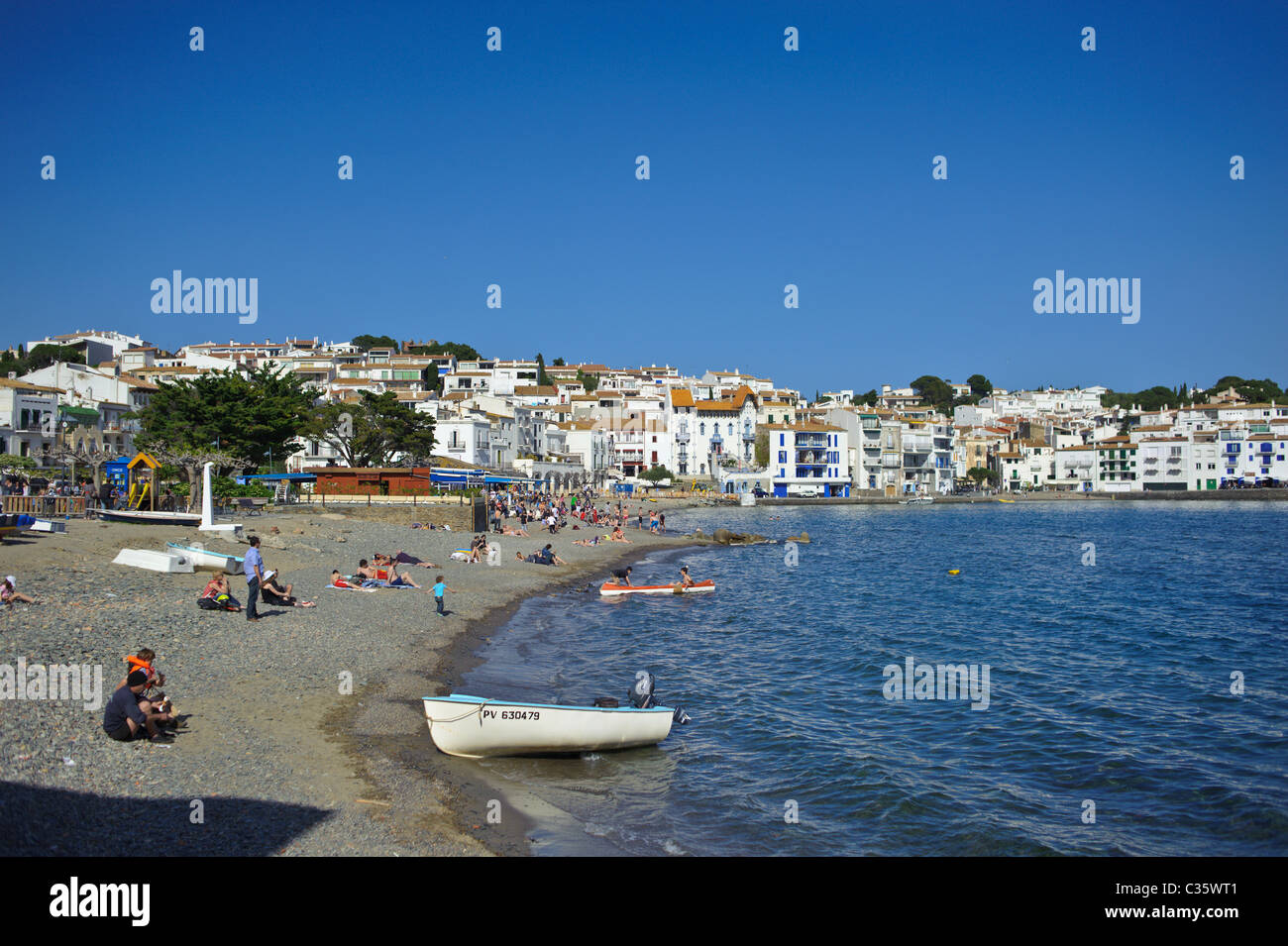 Cadaques beach hi-res stock photography and images - Alamy