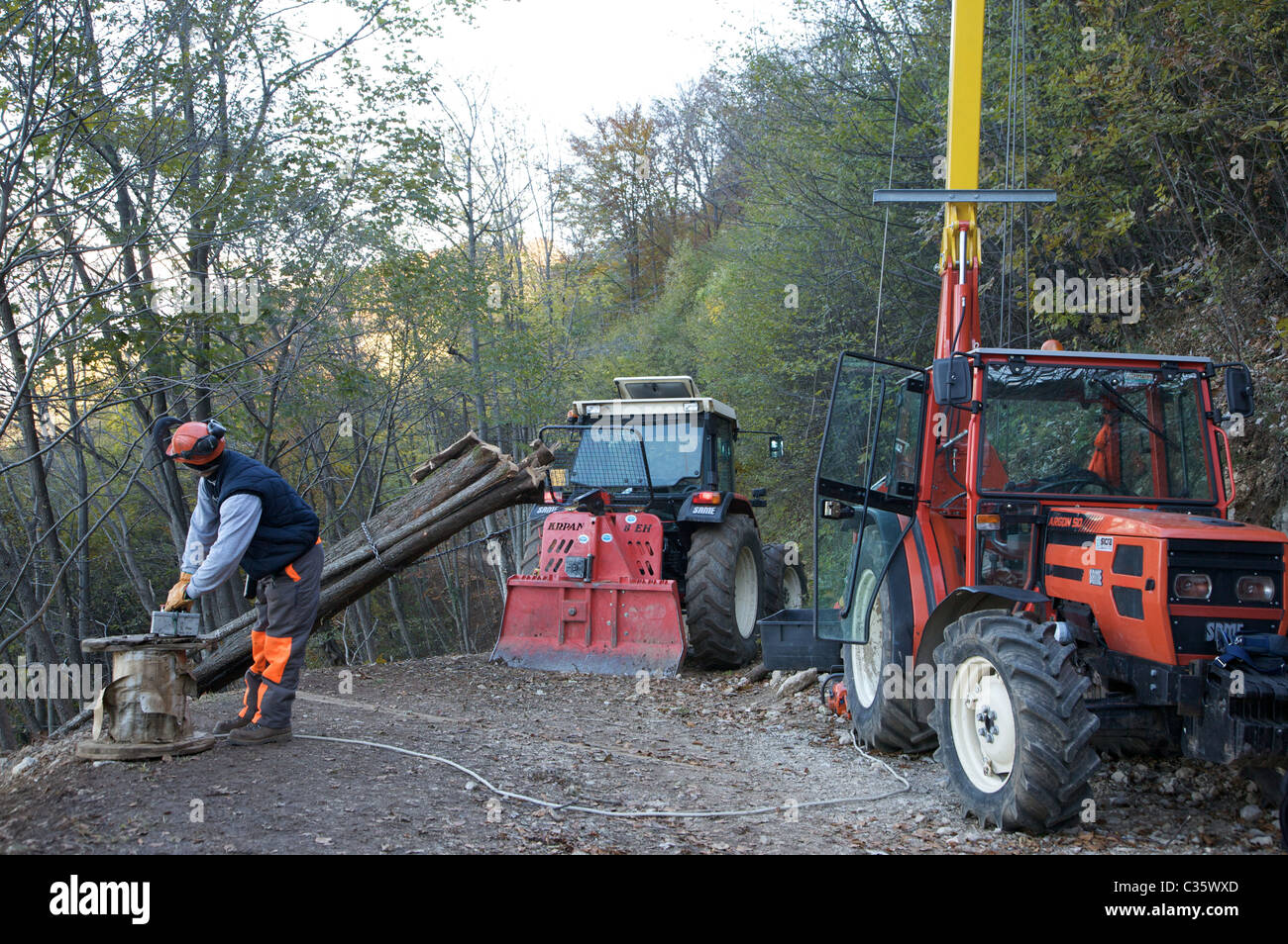 Horizontal work hi-res stock photography and images - Alamy