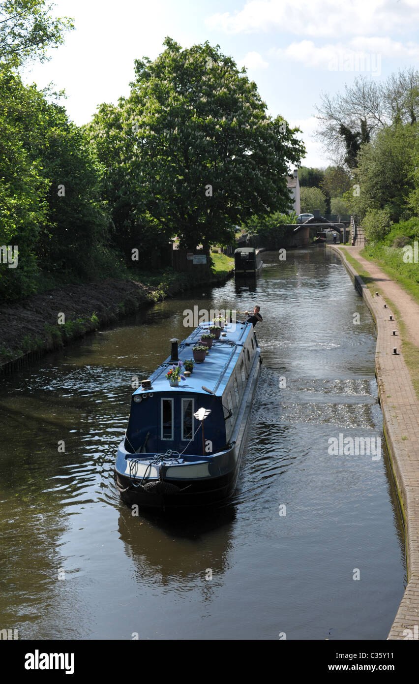 Pretty narrowboat on the Staffordshire and Worcestershire Canal at ...