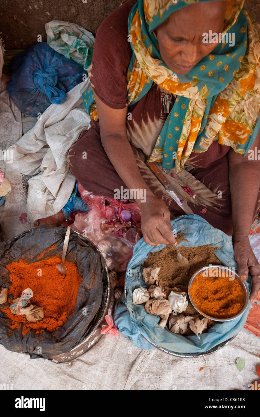 Street scene with spice sellers - Old Town, Harar Ethiopia, Africa ...
