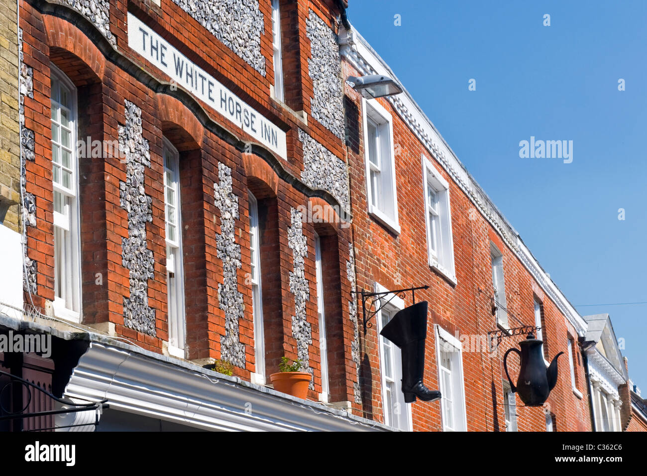 Boot Inn Hampshire High Resolution Stock Photography and Images - Alamy