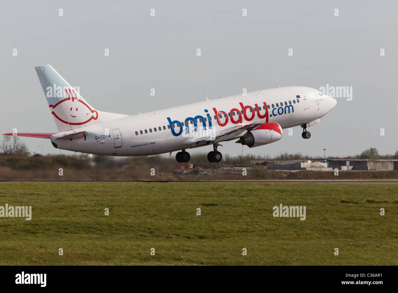 Bmi Baby Boeing 737 Aircraft High Resolution Stock Photography and ...