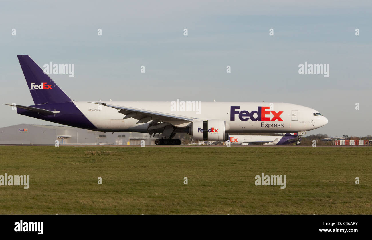 Fedex Boeing 777 Cargo High Resolution Stock Photography and Images - Alamy