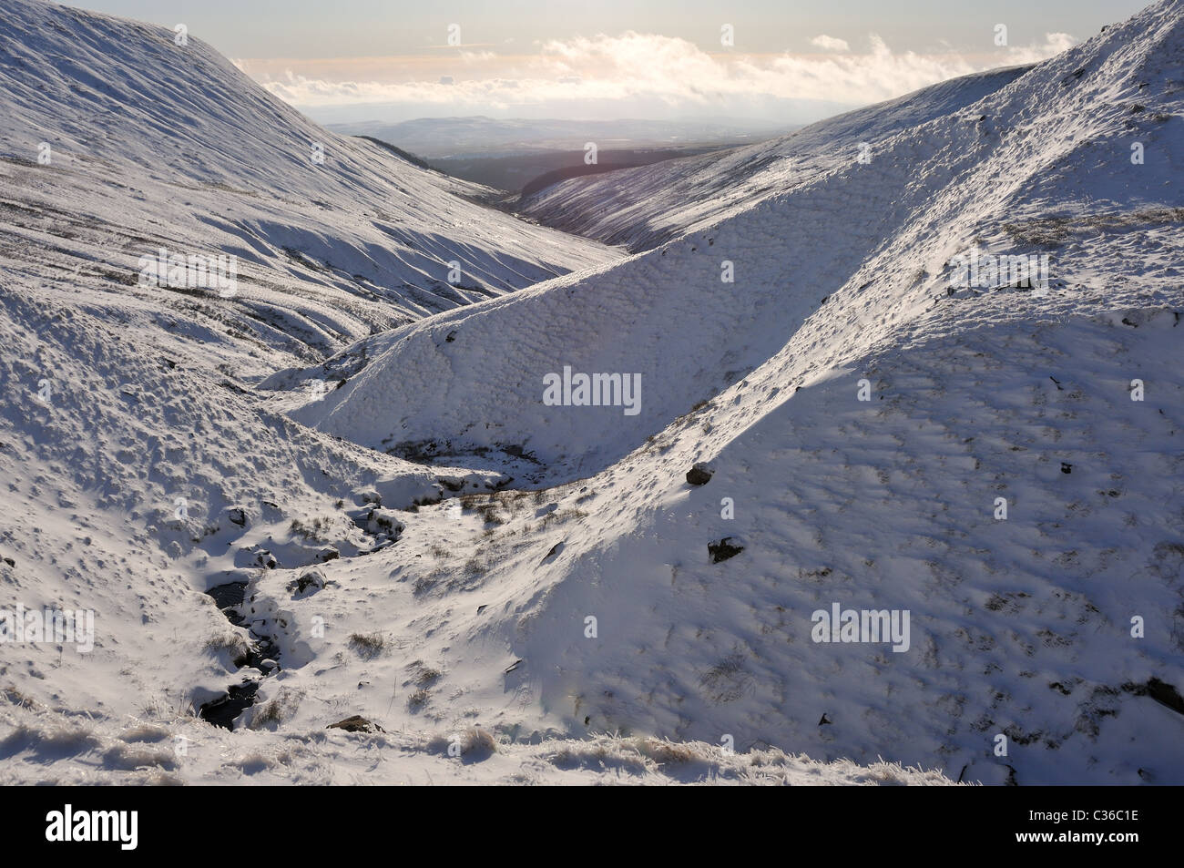 Winter snow in Cwm Crew in the Brecon Beacons National Park Stock Photo ...