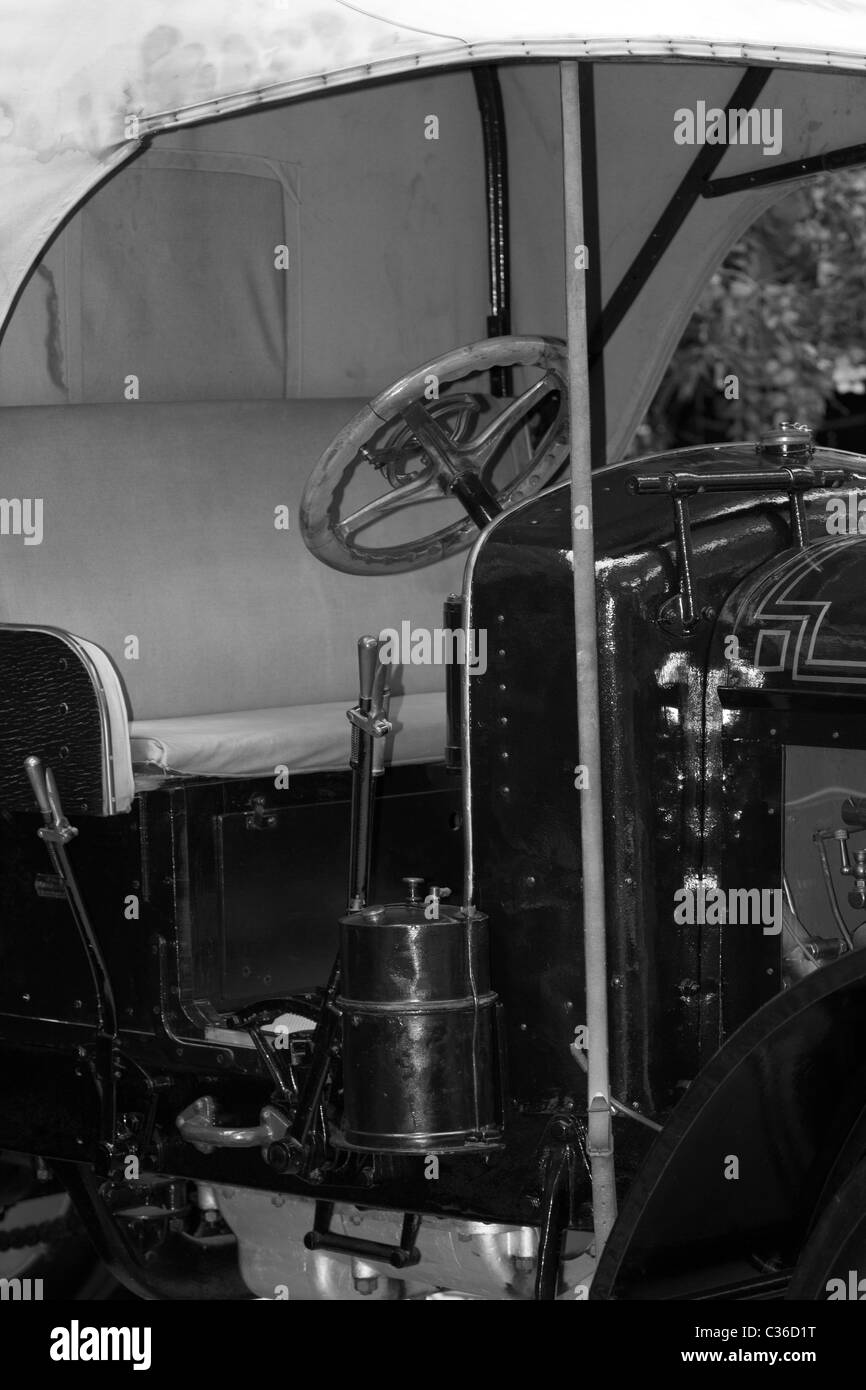 Classic car in front Black and White Stock Photos & Images - Alamy