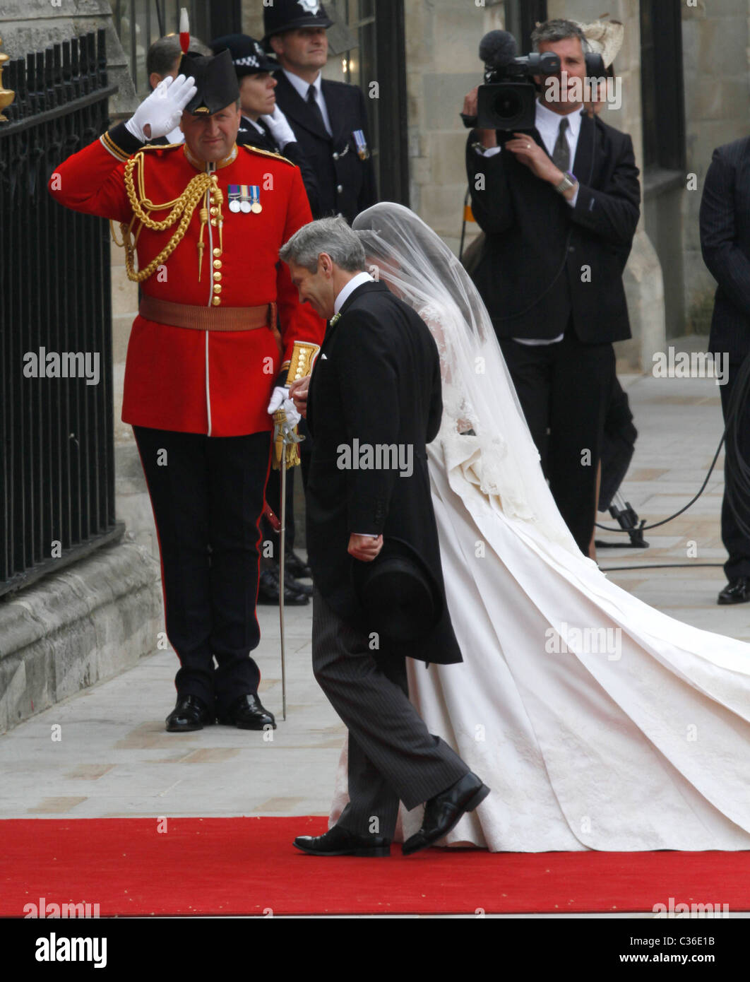 KATE MIDDLETON ROYAL BRIDE ROYAL WEDDING WESTMINSTER ABBEY WESTMINSTER ...