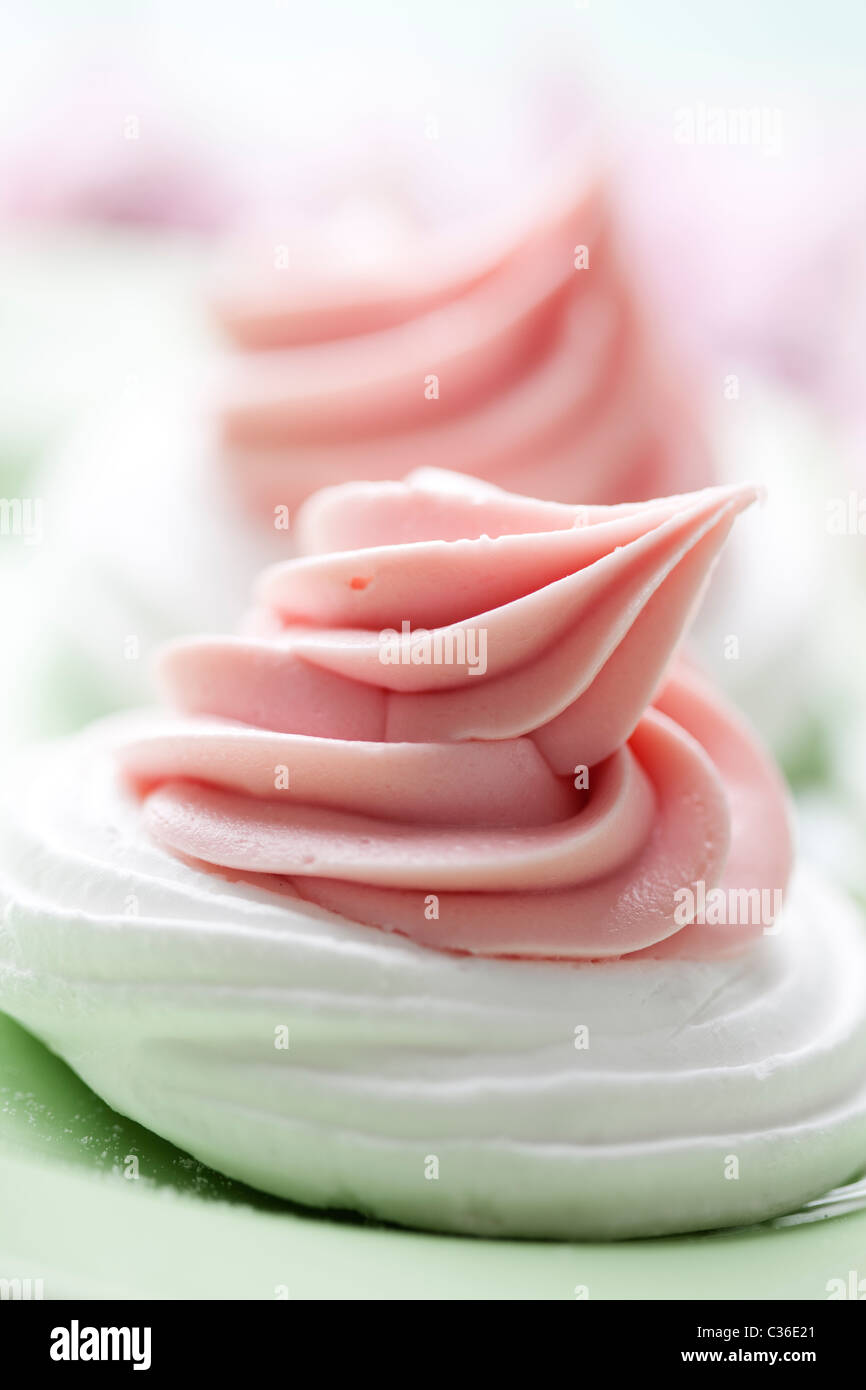 Meringue hi-res stock photography and images - Alamy