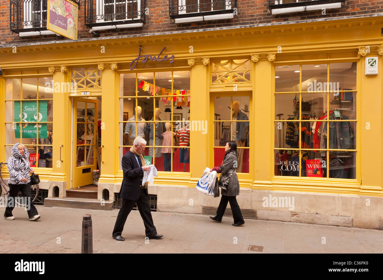 English clothing stores High Resolution Stock Photography and Images ...
