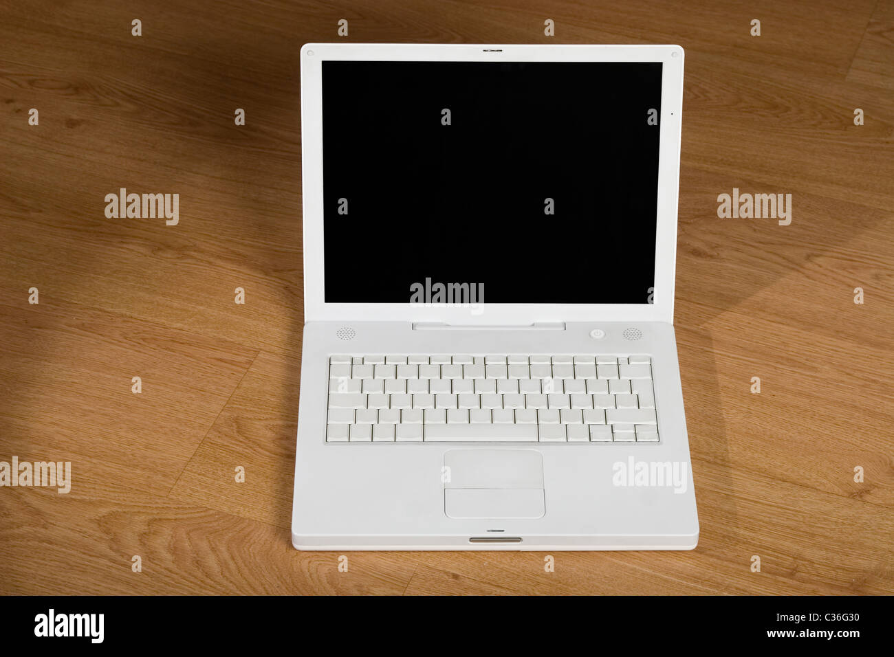 front view of white notebook on wooden background Stock Photo - Alamy