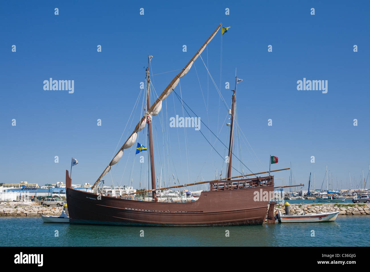Portuguese caravel hi-res stock photography and images - Alamy