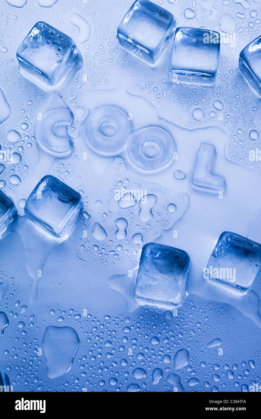 Ice cubes & aqua Stock Photo - Alamy