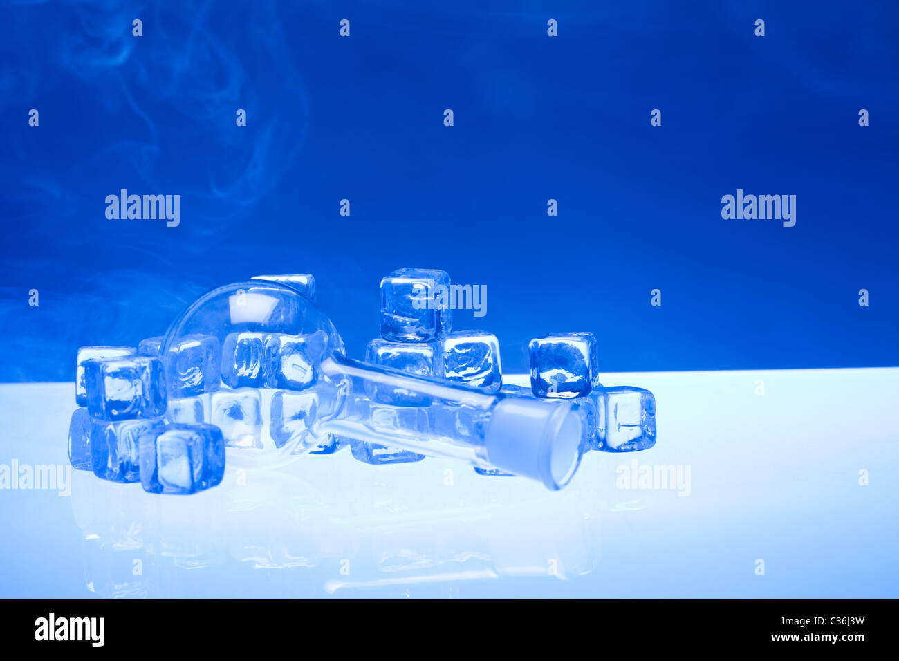 Ice cubes & aqua Stock Photo - Alamy