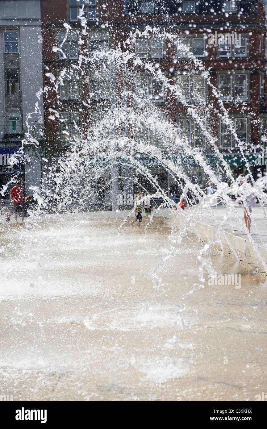 Fountains nottingham hi-res stock photography and images - Alamy
