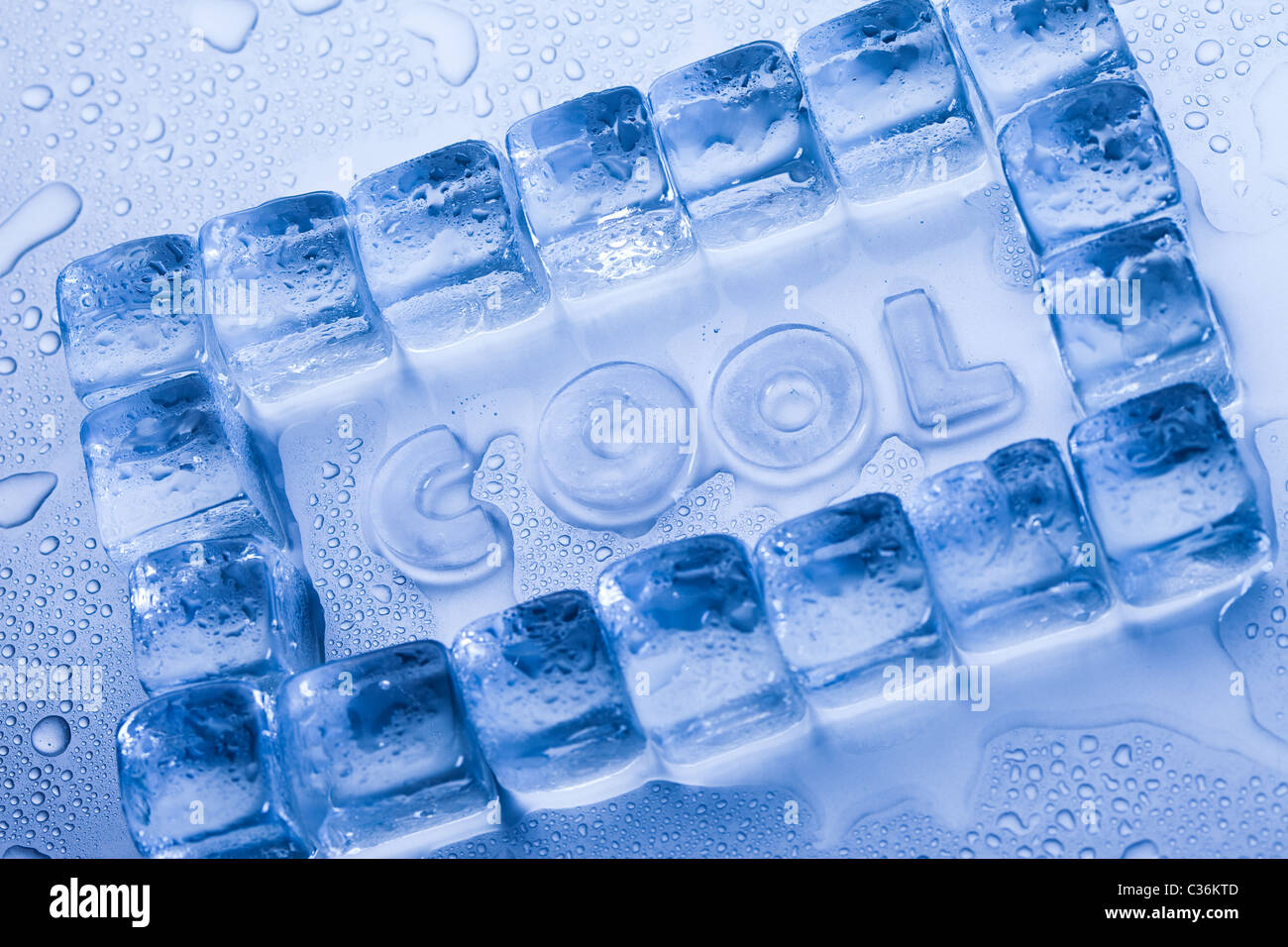 Ice cubes & aqua Stock Photo - Alamy