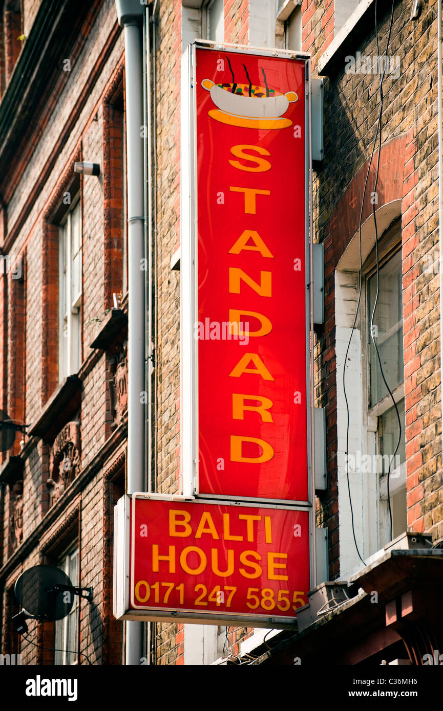 Standard signage hi-res stock photography and images - Alamy