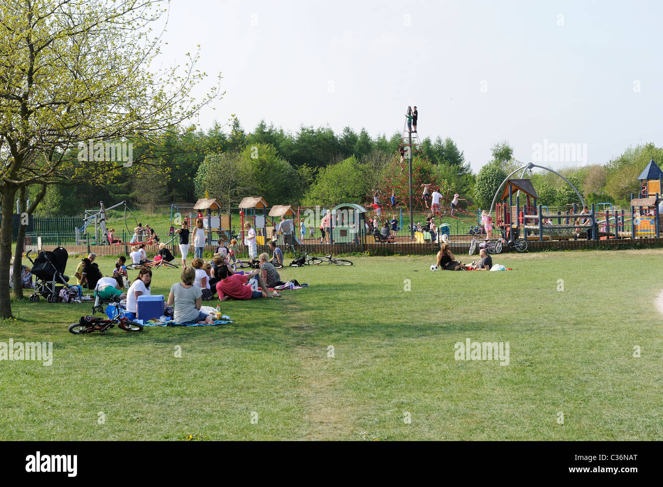 Stock photo if families relaxing at Rushcliffe country park in ...