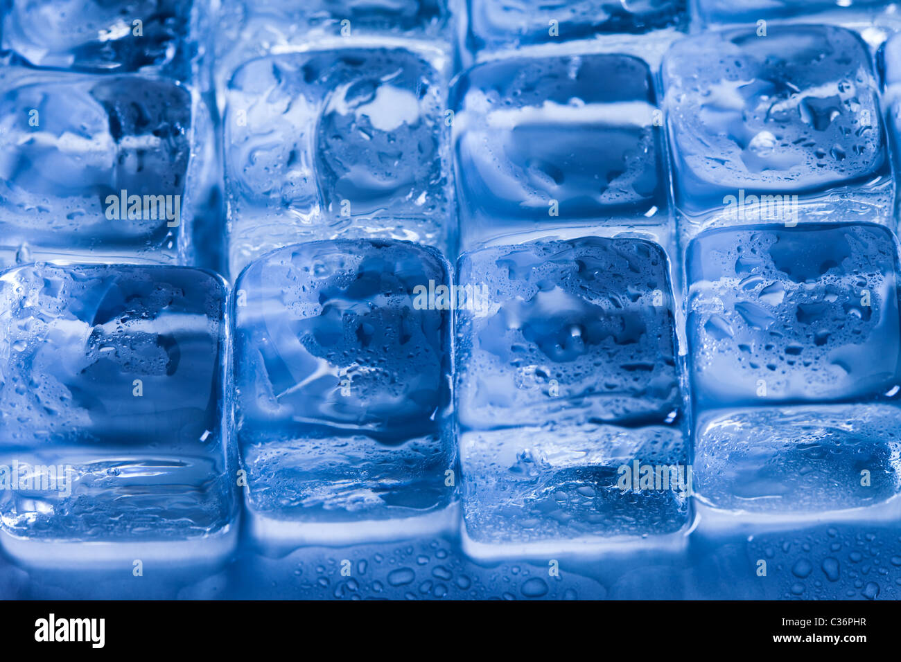Ice cubes & aqua Stock Photo - Alamy