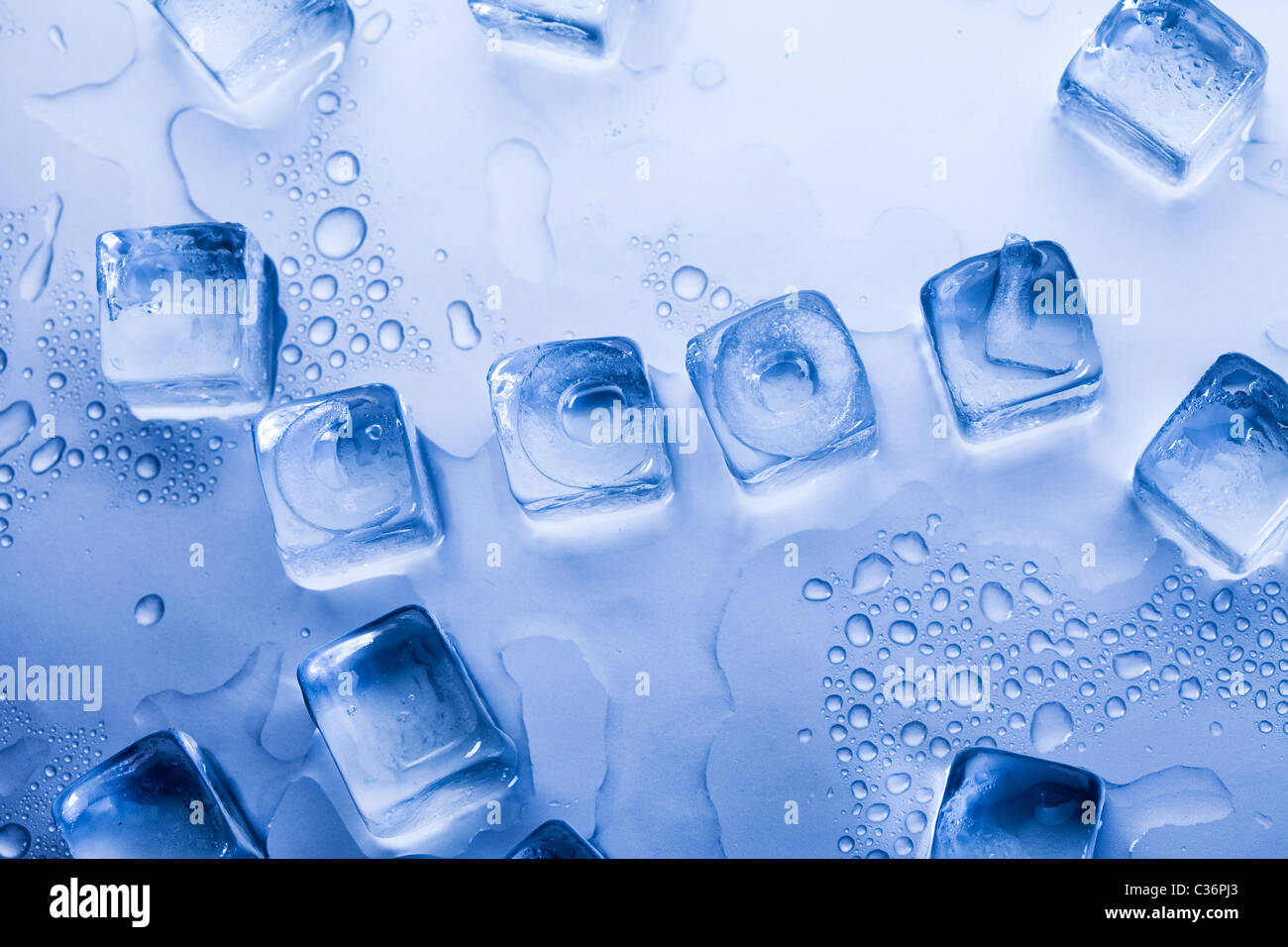 Ice cubes & aqua Stock Photo - Alamy