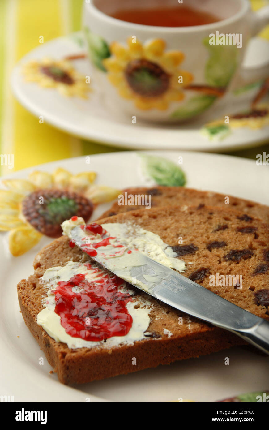 Yorkshire Tea Bread Stock Photo - Alamy