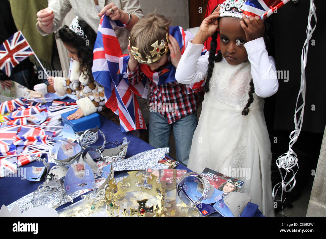Royal street parties hi-res stock photography and images - Alamy