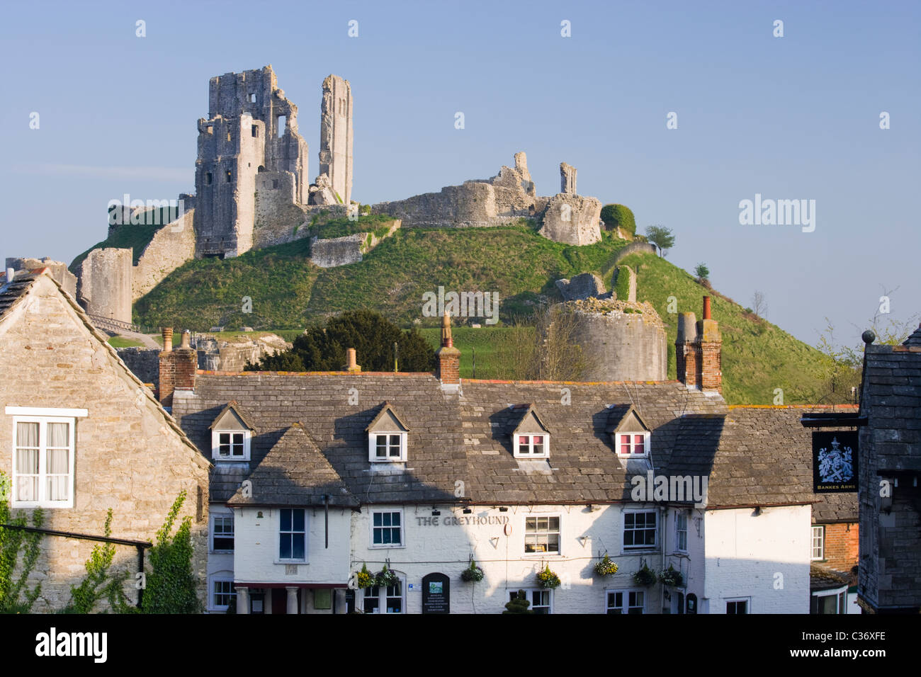 Castles and castles england hi-res stock photography and images - Alamy