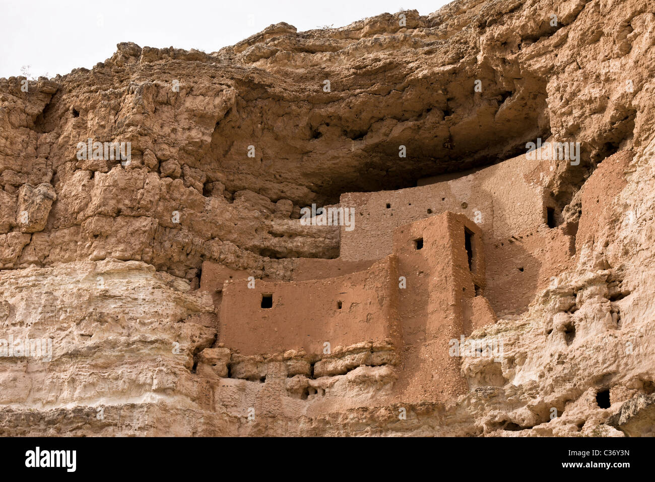 Montezuma Castle, a 20 room five story cliff dwelling built by the ...