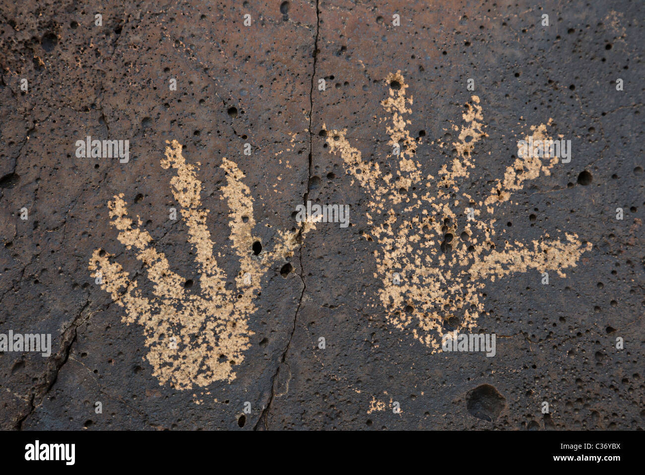 Anasazi petroglyphs monument valley hi-res stock photography and images ...