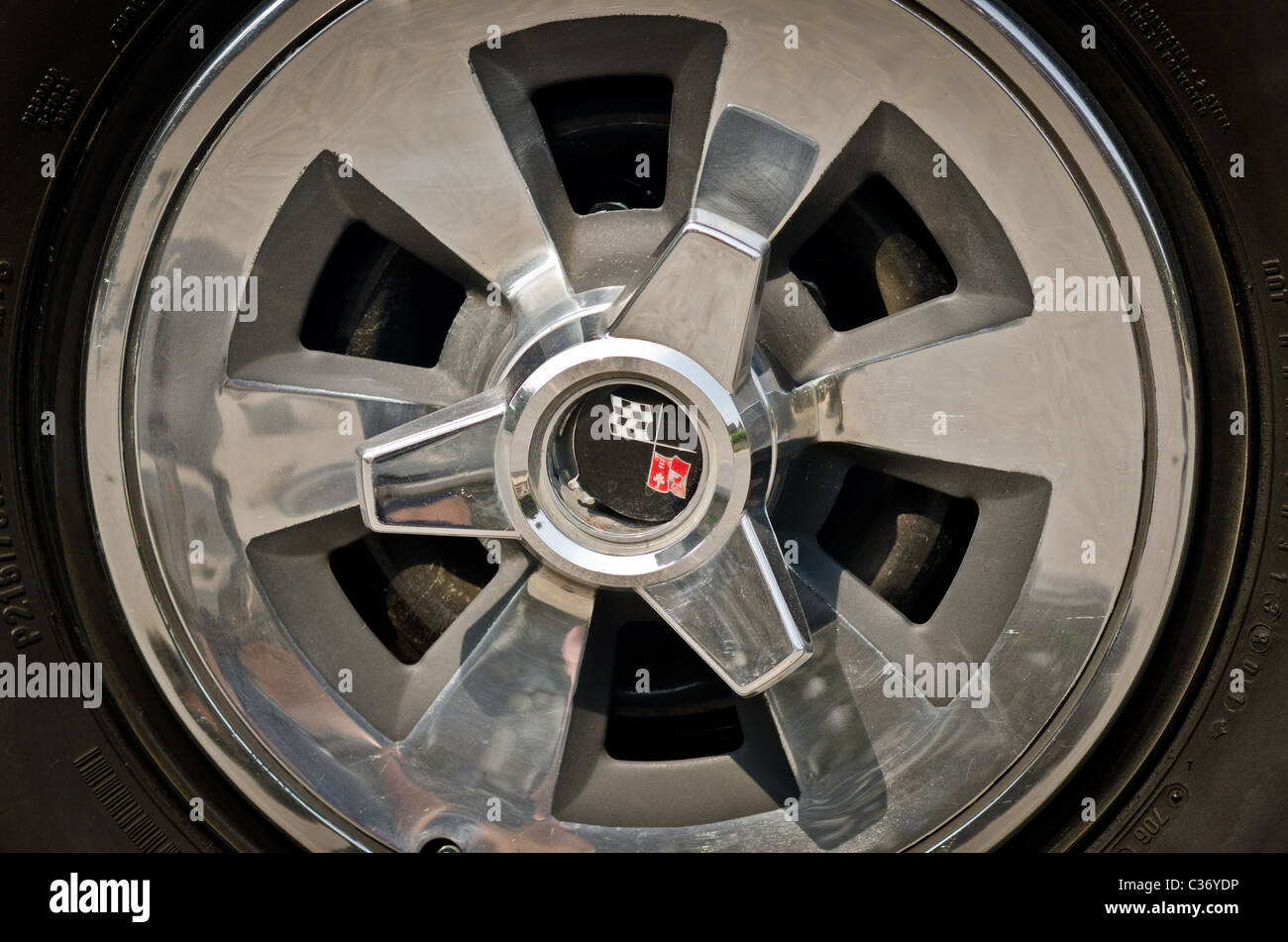 Corvette Stingray 1964 wheel hub Stock Photo - Alamy