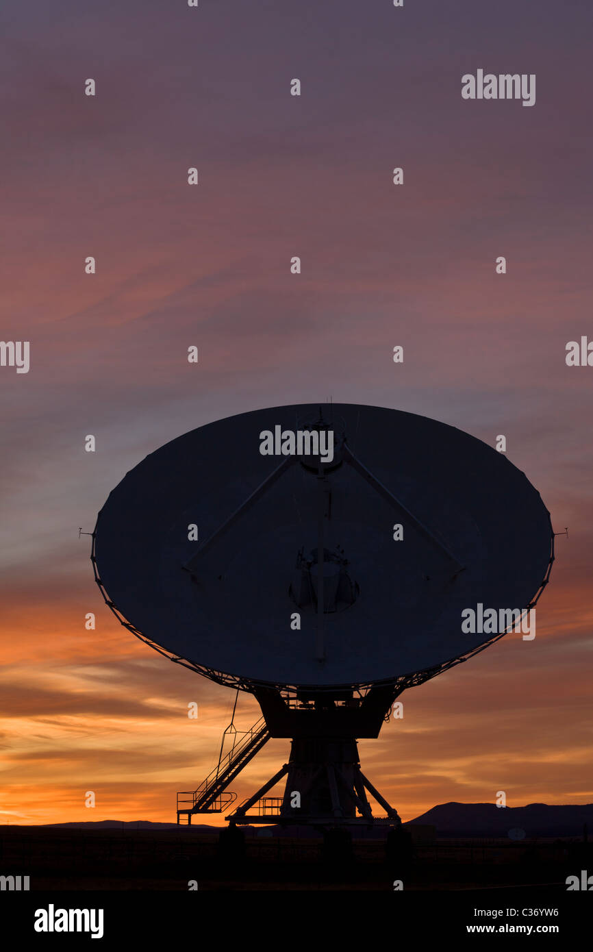 Silhouette of the Very Large Array (VLA) at sunset. National Radio ...