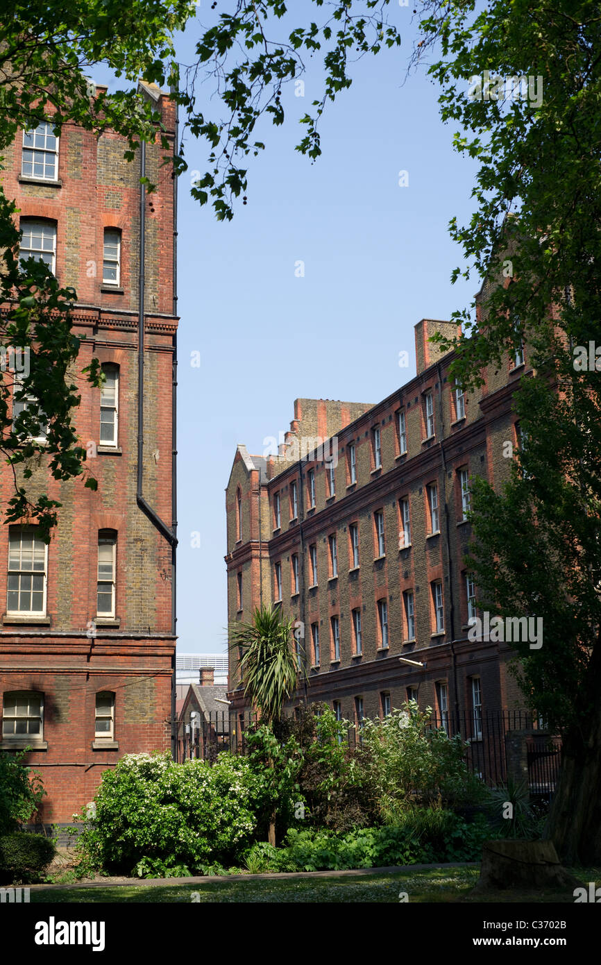 Victorian brick building hi-res stock photography and images - Alamy