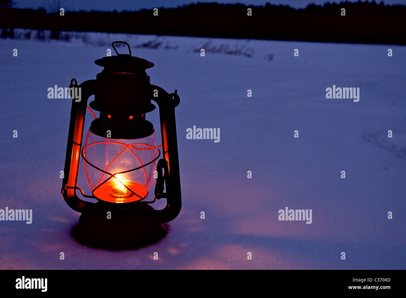 Hurricane lamp hi-res stock photography and images - Alamy