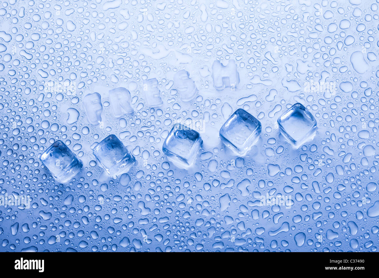 Ice cubes & aqua Stock Photo - Alamy