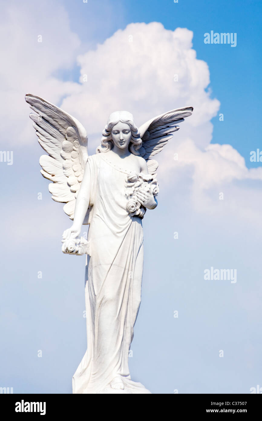 Angel statue. Downs Crematorium, Brighton. East Sussex, England, UK ...