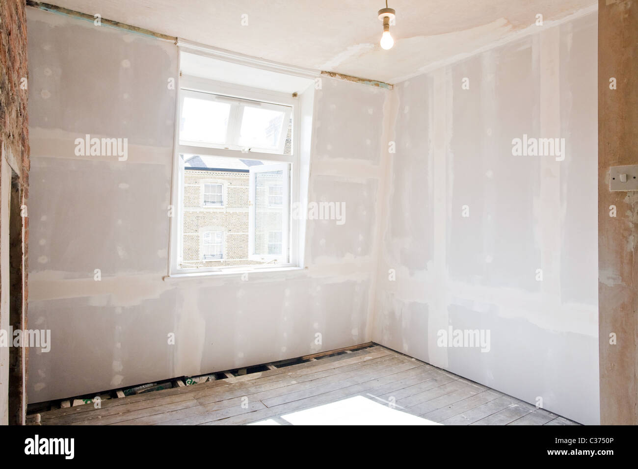 Plasterboard walls hi-res stock photography and images - Alamy