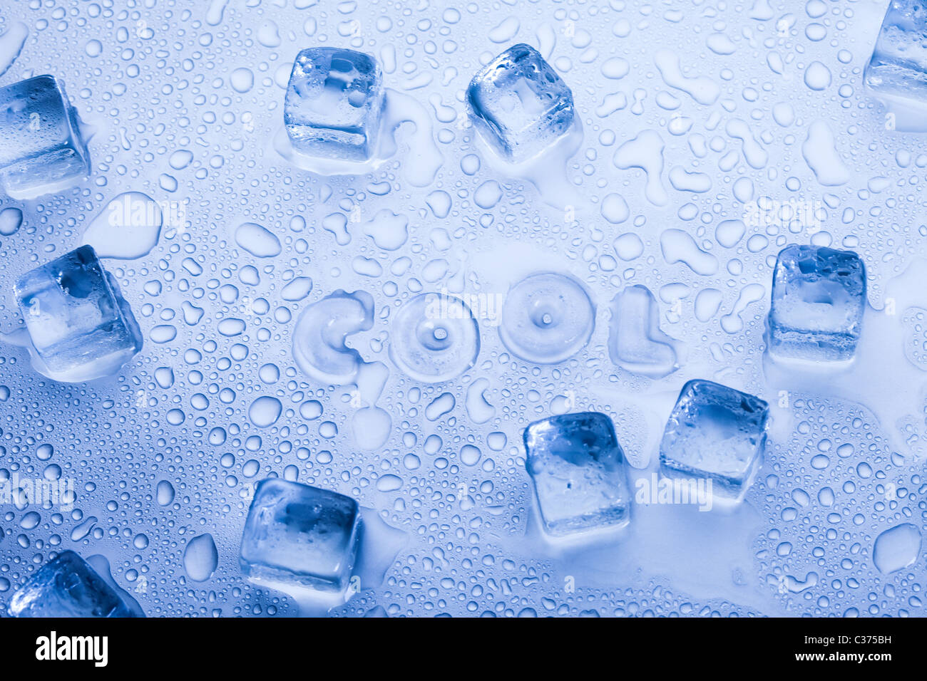 Ice cubes & aqua Stock Photo - Alamy