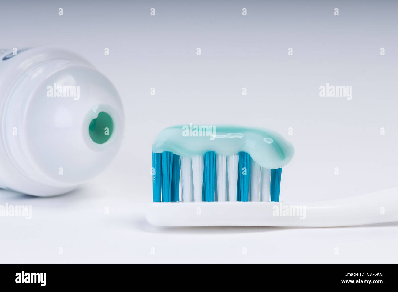 toothbrush and toothpaste Stock Photo - Alamy