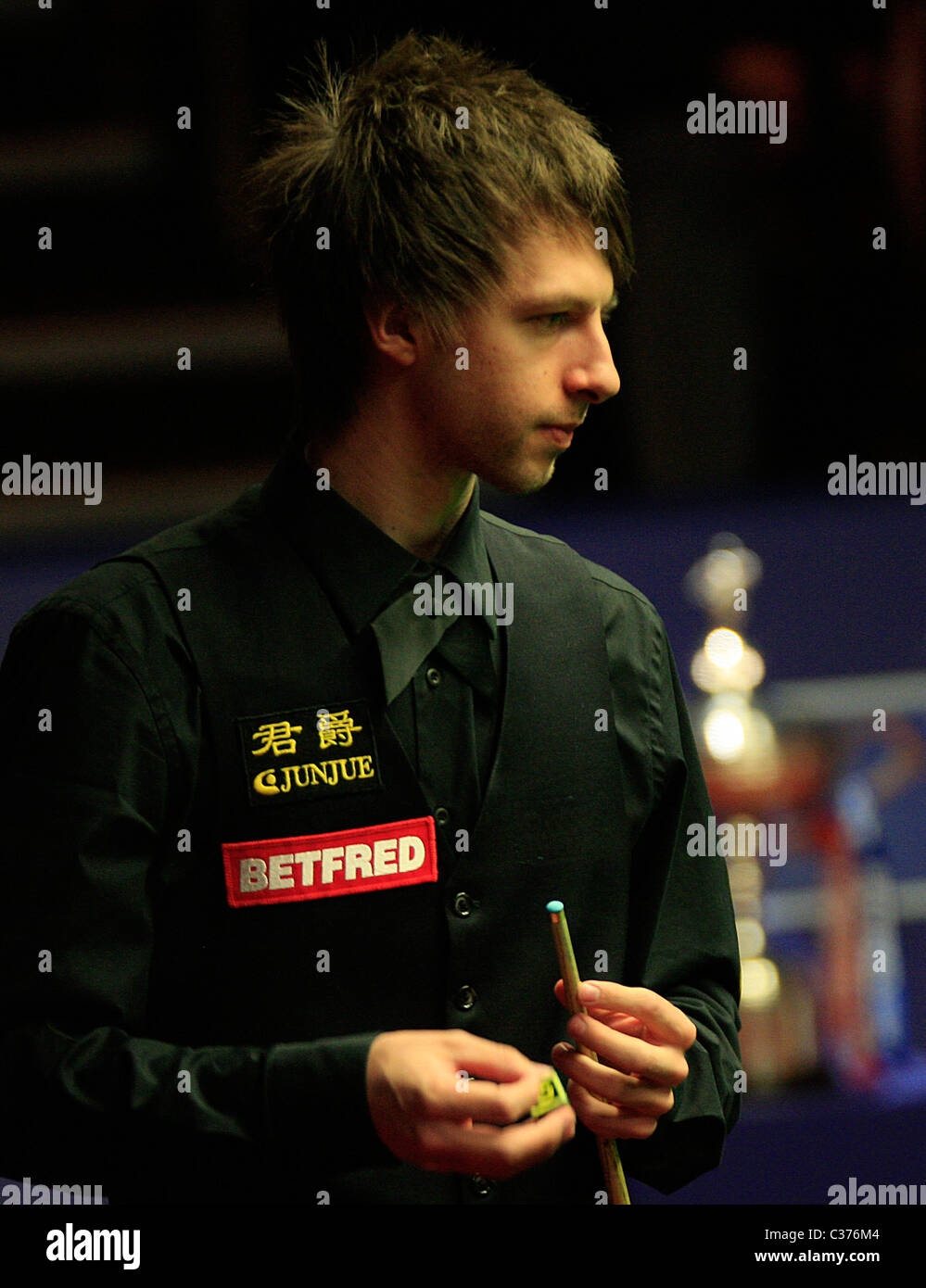 Judd Trump world snooker final 2011 Stock Photo - Alamy