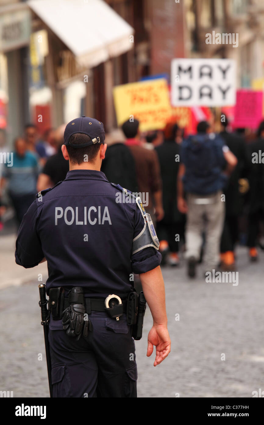 Lisbon police hi-res stock photography and images - Alamy